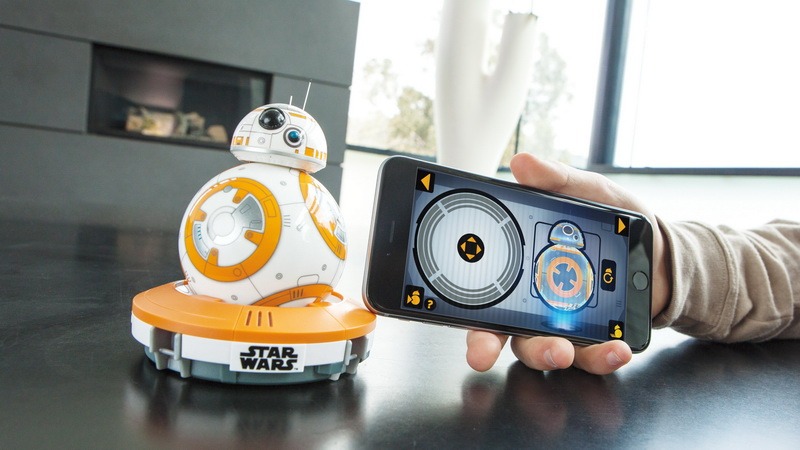 Robot BB-8 trong phim Star Wars đến tay người dùng