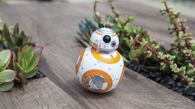 Robot BB-8 trong phim Star Wars đến tay người dùng