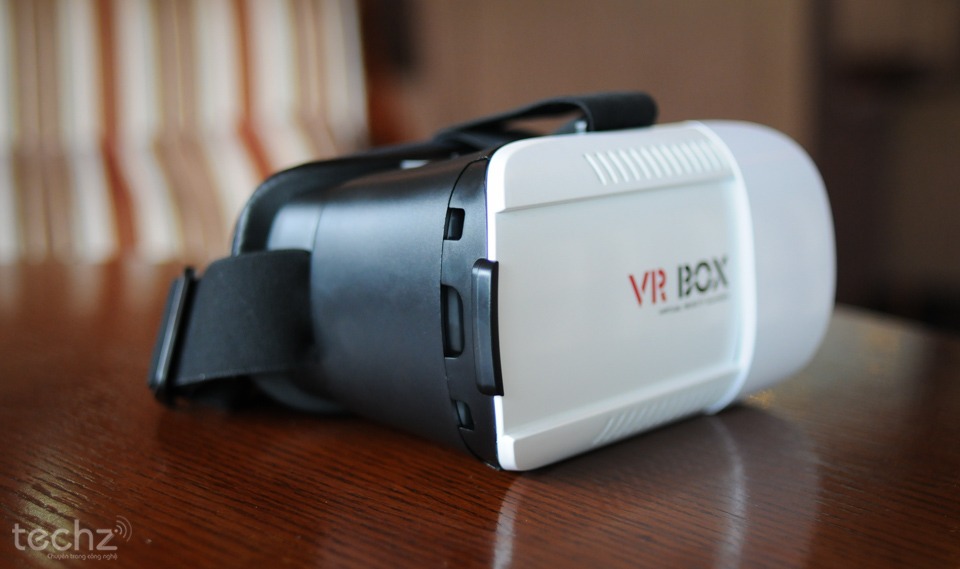 Trang công nghệ Techz Review chi tiết kính thực tế ảo VR BOX