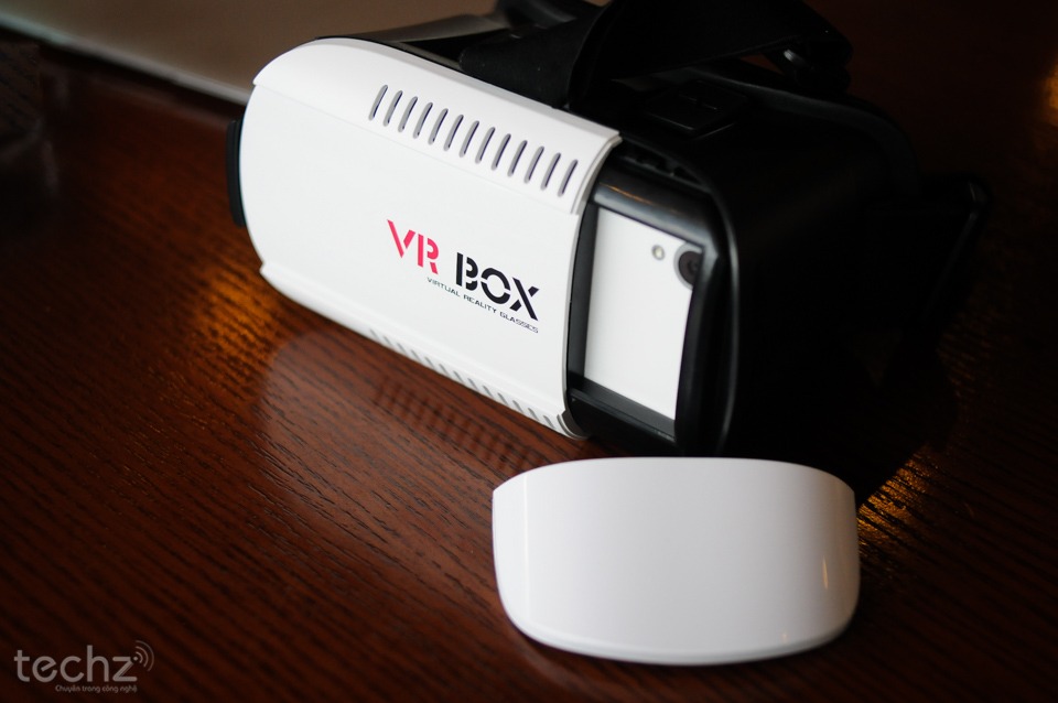 Trang công nghệ Techz Review chi tiết kính thực tế ảo VR BOX