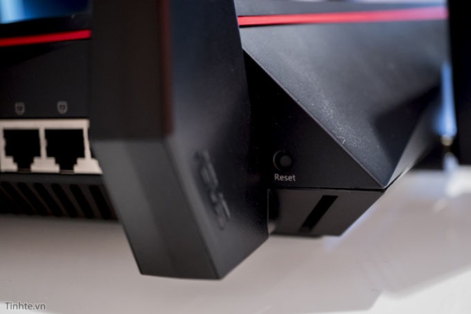 Trên tay ASUS RT-AC5300 - router wifi nhanh nhất thế giới